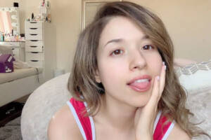 Pokimane No Makeup / Without Makeup Image Gallery (October 2025)